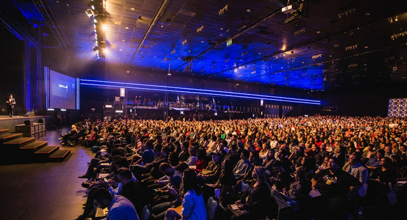 How to Build an Audience That (Actually) Cares: 7 Honest Tips - Goodbye ...